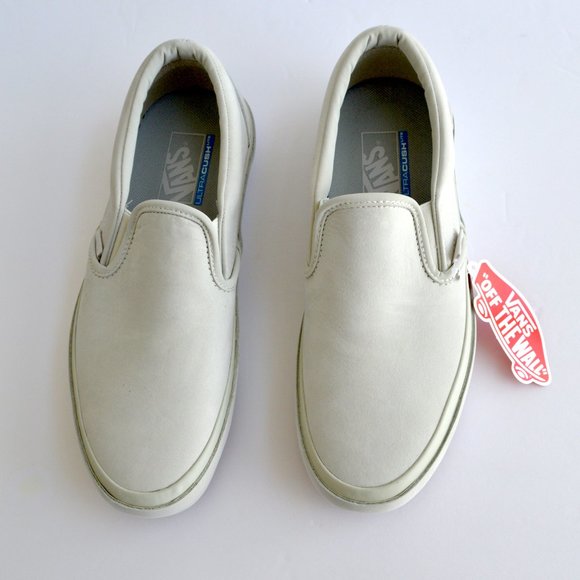 Vans | Shoes | Vans Slip On Podium Marshmallow Ivory Sneaker Shoe ...